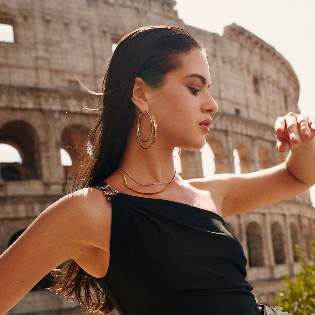 Colosseum Necklace – Retro Chic_Official